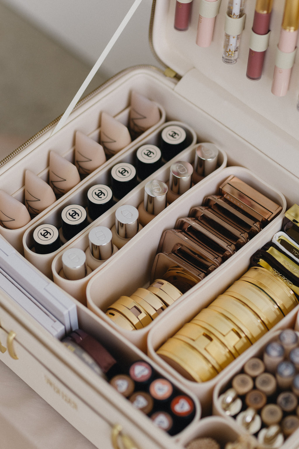 Gwen Eden Makeup Kit Bag for Professional Makeup Artists